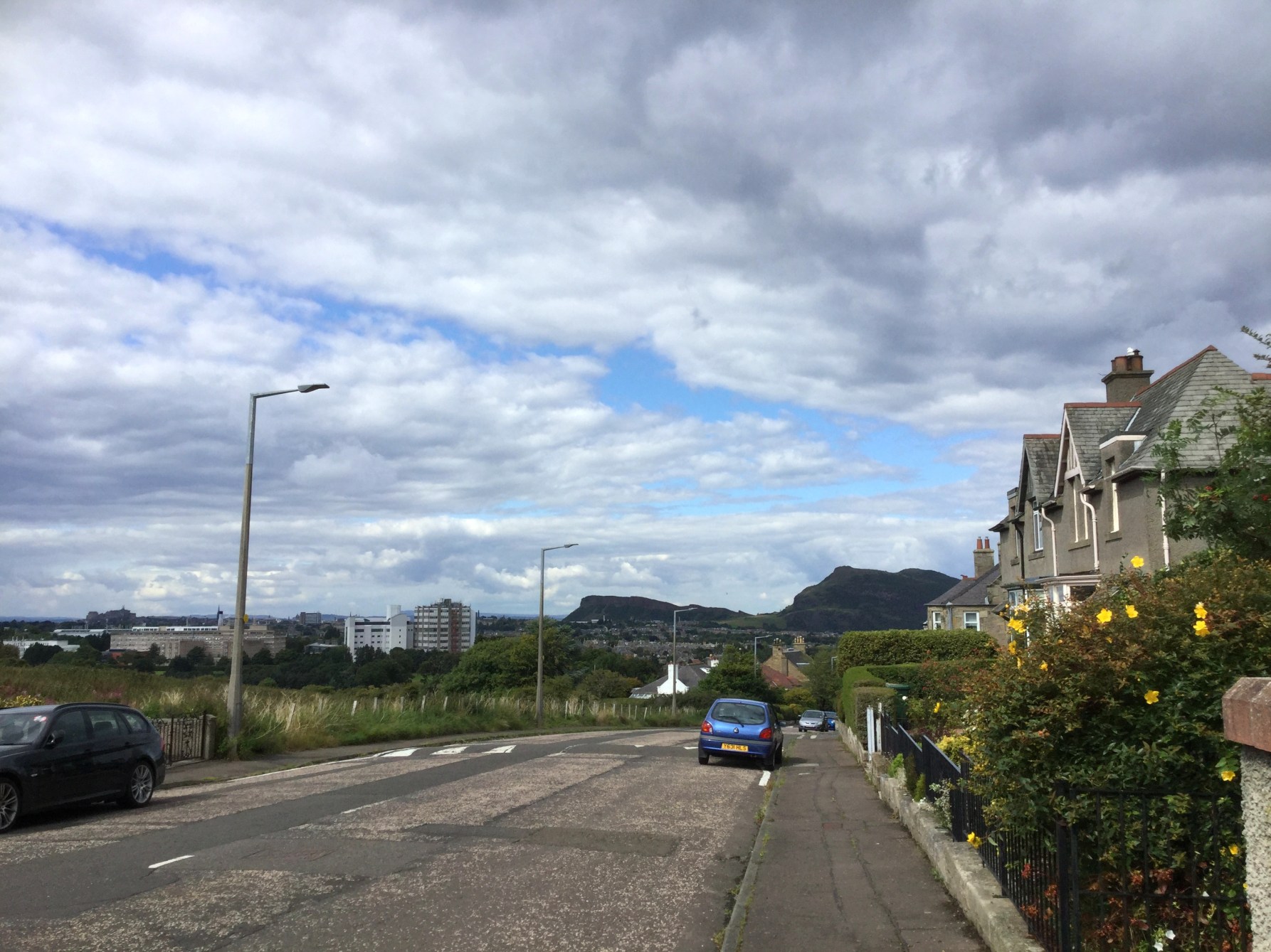 A Walk to Calton Hill, Edinburgh, Scotland | Ordinary Philosophy