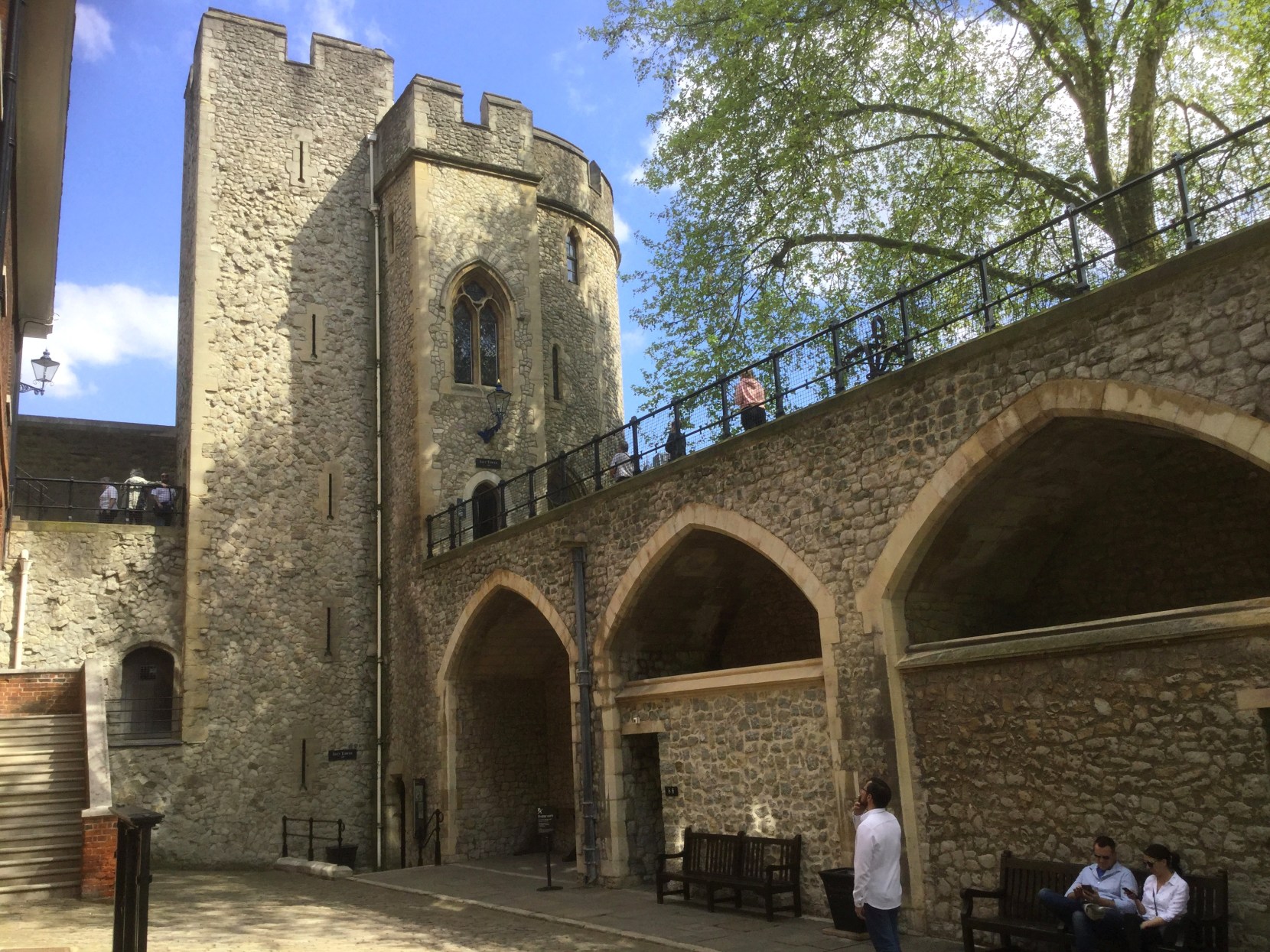 The Bell Tower, Tower of London: Thomas More, Elizabeth I, and Other ...
